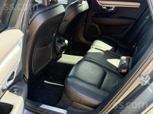 Pelēks Volvo V90 2017 Rīga, ar dzinēja tilpumu 2.00 L un nobraukumu 266 tūkst. km par 14150 €, foto 17 vietnē AUTOMOTO.COM.LV