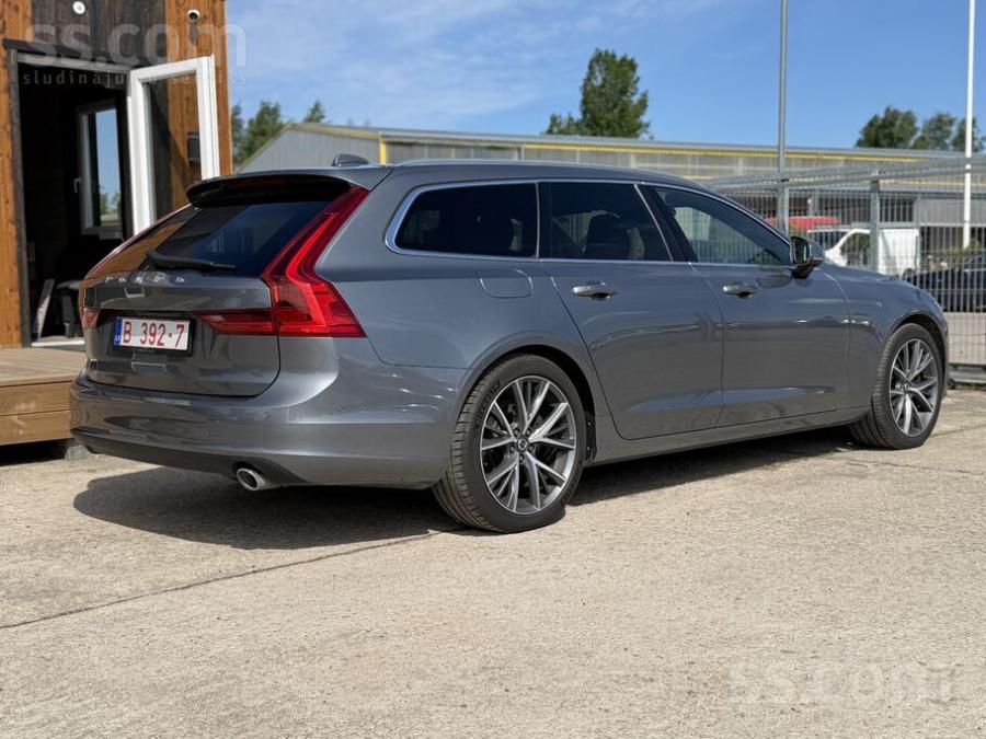 Pelēks Volvo V90 2017 Rīga, ar dzinēja tilpumu 2.00 L un nobraukumu 266 tūkst. km par 14150 €, foto 21 vietnē AUTOMOTO.COM.LV