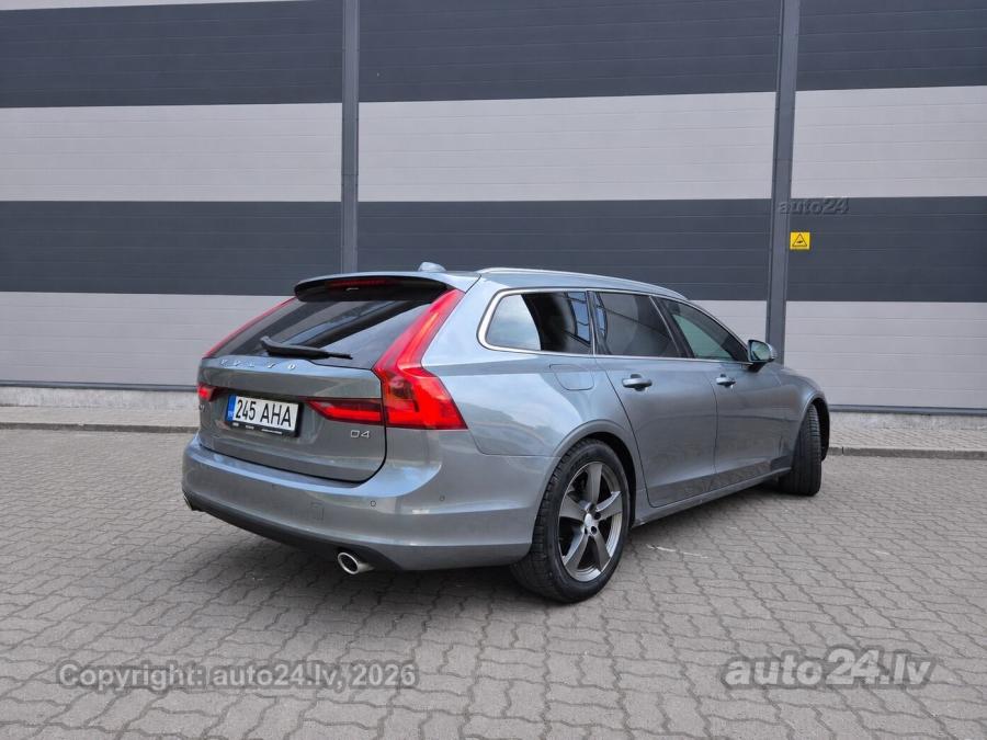 Pelēks Volvo V90 2017 Tartu, ar dzinēja tilpumu 2.00 L un nobraukumu 195 tūkst. km par 17990 €, foto 4 vietnē AUTOMOTO.COM.LV