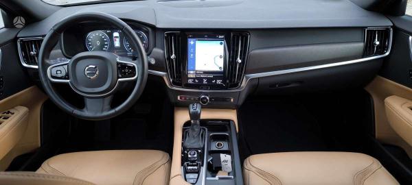 Pelēks Volvo V90 2017 Kauņa, ar dzinēja tilpumu 1.97 L un nobraukumu 180 tūkst. km par 17900 €, foto 5 vietnē AUTOMOTO.COM.LV