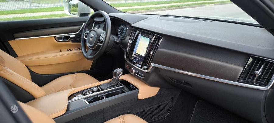 Pelēks Volvo V90 2017 Kauņa, ar dzinēja tilpumu 1.97 L un nobraukumu 180 tūkst. km par 17900 €, foto 22 vietnē AUTOMOTO.COM.LV