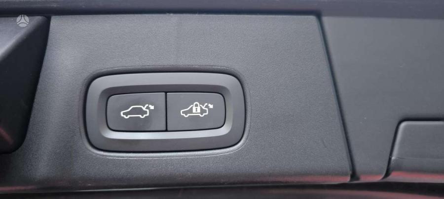 Pelēks Volvo V90 2017 Kauņa, ar dzinēja tilpumu 1.97 L un nobraukumu 180 tūkst. km par 17900 €, foto 26 vietnē AUTOMOTO.COM.LV