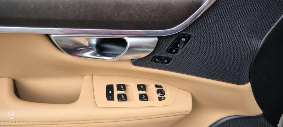 Pelēks Volvo V90 2017 Kauņa, ar dzinēja tilpumu 1.97 L un nobraukumu 180 tūkst. km par 17900 €, foto 28 vietnē AUTOMOTO.COM.LV
