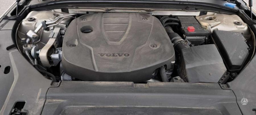 Pelēks Volvo V90 2017 Kauņa, ar dzinēja tilpumu 1.97 L un nobraukumu 180 tūkst. km par 17900 €, foto 42 vietnē AUTOMOTO.COM.LV