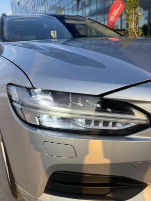 Pelēks Volvo V90 2017 Panevēža, ar dzinēja tilpumu 1.97 L un nobraukumu 590 tūkst. km par 5999 €, foto 9 vietnē AUTOMOTO.COM.LV