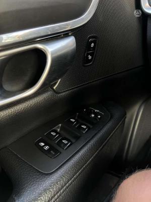 Pelēks Volvo V90 2017 Panevēža, ar dzinēja tilpumu 1.97 L un nobraukumu 590 tūkst. km par 5999 €, foto 15 vietnē AUTOMOTO.COM.LV