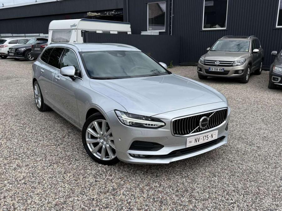 Grey Volvo V90 2017 in Kaunas, with an engine capacity of 2.00 L and mileage of 360 thousand km for 11250 €, photo 3 on AUTOMOTO.COM.LV