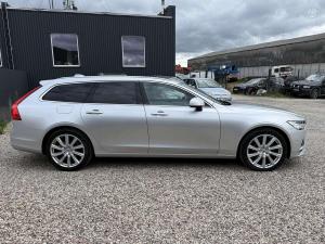 Grey Volvo V90 2017 in Kaunas, with an engine capacity of 2.00 L and mileage of 360 thousand km for 11250 €, photo 7 on AUTOMOTO.COM.LV