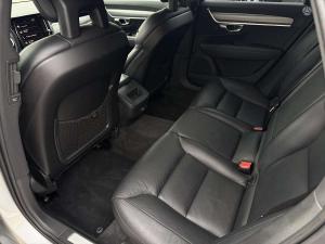 Grey Volvo V90 2017 in Kaunas, with an engine capacity of 2.00 L and mileage of 360 thousand km for 11250 €, photo 10 on AUTOMOTO.COM.LV