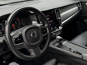 Grey Volvo V90 2017 in Kaunas, with an engine capacity of 2.00 L and mileage of 360 thousand km for 11250 €, photo 17 on AUTOMOTO.COM.LV