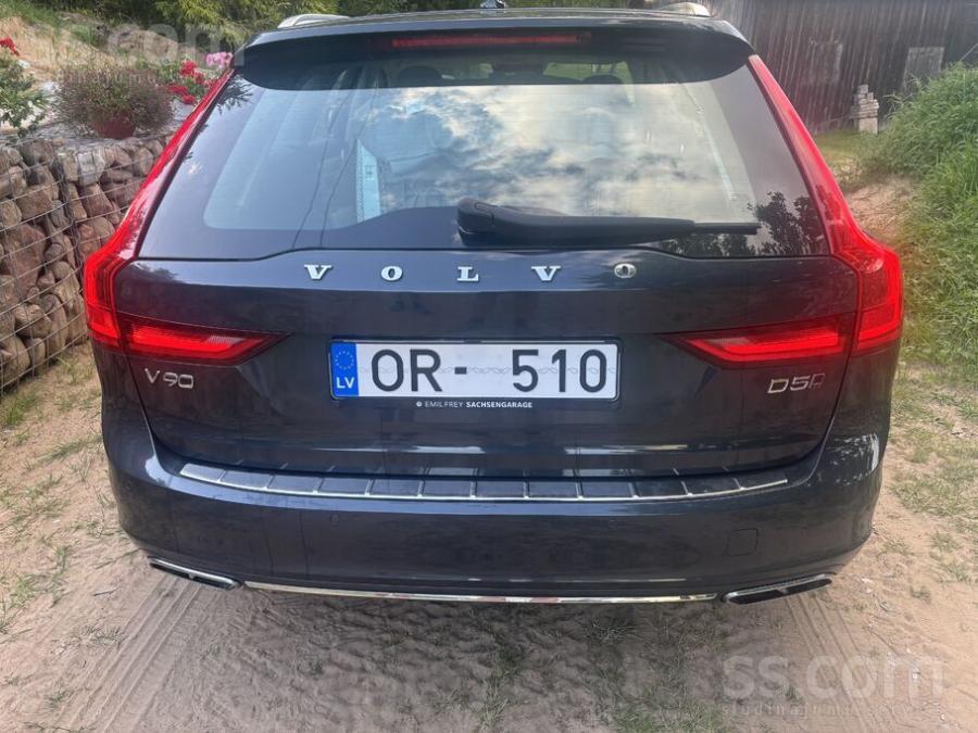Pelēks Volvo V90 2017 Jelgava, ar dzinēja tilpumu 2.00 L un nobraukumu 243 tūkst. km par 17600 €, foto 4 vietnē AUTOMOTO.COM.LV