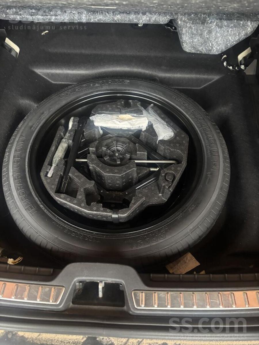 Pelēks Volvo V90 2017 Jelgava, ar dzinēja tilpumu 2.00 L un nobraukumu 243 tūkst. km par 17600 €, foto 18 vietnē AUTOMOTO.COM.LV