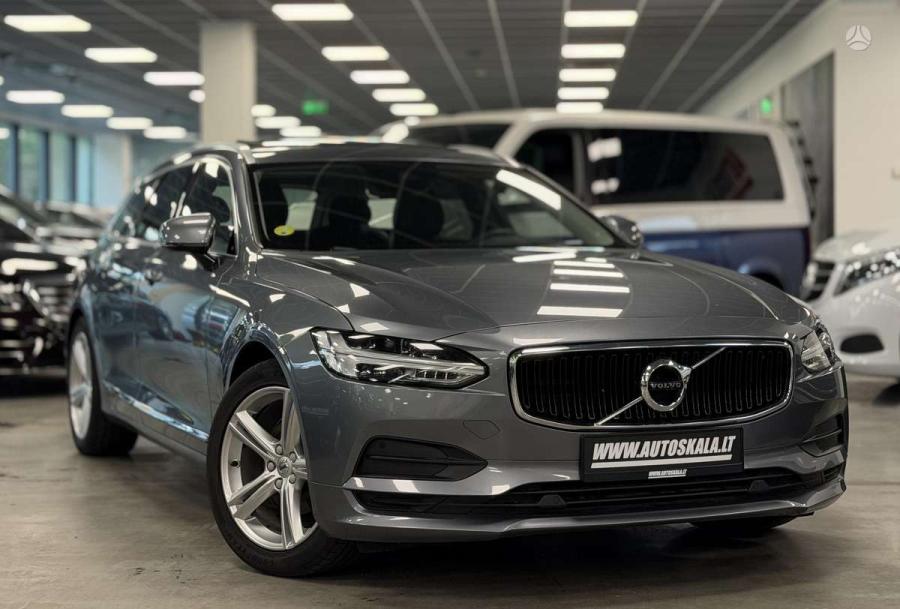 Grey Volvo V90 2017 in Klaipeda, with an engine capacity of 2.00 L and mileage of 238 thousand km for 18650 €, photo 6 on AUTOMOTO.COM.LV