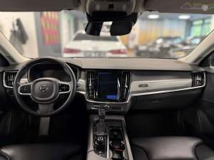 Grey Volvo V90 2017 in Klaipeda, with an engine capacity of 2.00 L and mileage of 238 thousand km for 18650 €, photo 8 on AUTOMOTO.COM.LV