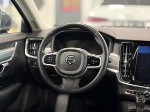 Grey Volvo V90 2017 in Klaipeda, with an engine capacity of 2.00 L and mileage of 238 thousand km for 18650 €, photo 9 on AUTOMOTO.COM.LV