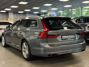 Grey Volvo V90 2017 in Klaipeda, with an engine capacity of 2.00 L and mileage of 238 thousand km for 18650 €, photo 21 on AUTOMOTO.COM.LV