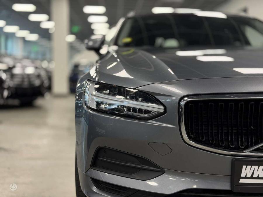 Grey Volvo V90 2017 in Klaipeda, with an engine capacity of 2.00 L and mileage of 238 thousand km for 18650 €, photo 30 on AUTOMOTO.COM.LV