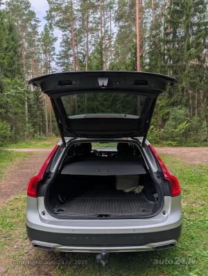 Pelēks Volvo V90 2017 Tallina, ar dzinēja tilpumu 2.00 L un nobraukumu 228 tūkst. km par 20500 €, foto 6 vietnē AUTOMOTO.COM.LV