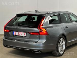 Grey Volvo V90 2017 in Jurmala, with an engine capacity of 2.00 L and mileage of 345 thousand km for 12950 €, photo 11 on AUTOMOTO.COM.LV