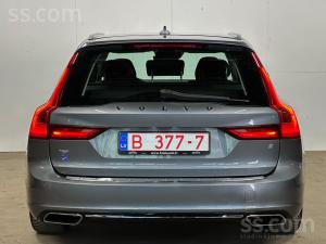 Grey Volvo V90 2017 in Jurmala, with an engine capacity of 2.00 L and mileage of 345 thousand km for 12950 €, photo 12 on AUTOMOTO.COM.LV
