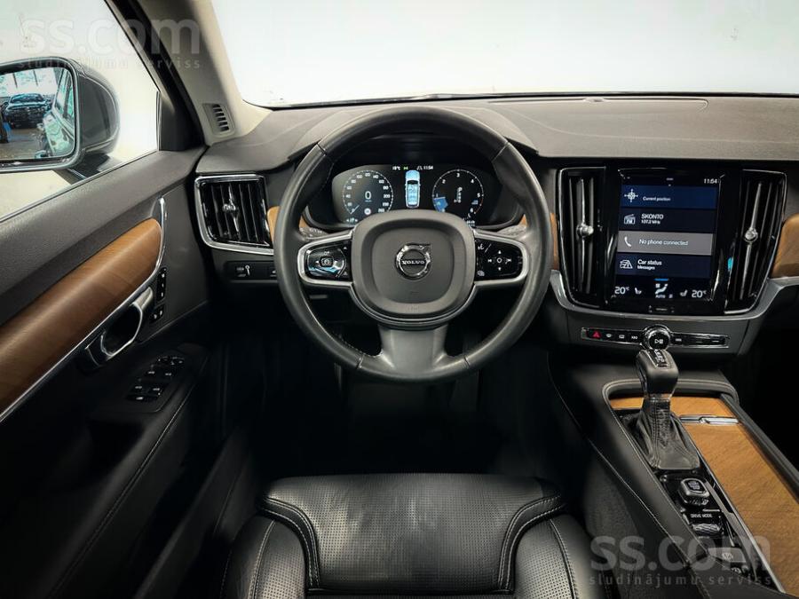 Grey Volvo V90 2017 in Jurmala, with an engine capacity of 2.00 L and mileage of 345 thousand km for 12950 €, photo 18 on AUTOMOTO.COM.LV