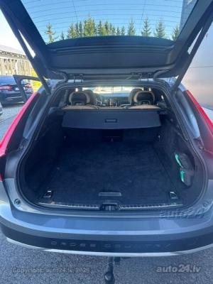 Grey Volvo V90 2017 in Tallinn, with an engine capacity of 2.00 L and mileage of 280 thousand km for 22500 €, photo 8 on AUTOMOTO.COM.LV