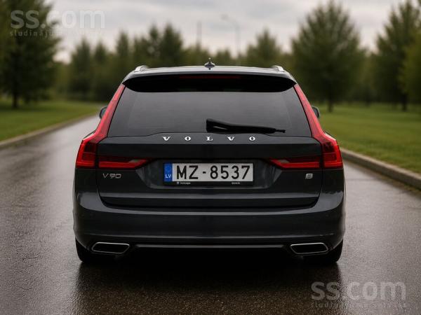 Grey Volvo V90 2017 in Daugavpils, with an engine capacity of 2.00 L and mileage of 183 thousand km for 19000 €, photo 3 on AUTOMOTO.COM.LV