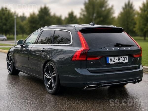Grey Volvo V90 2017 in Daugavpils, with an engine capacity of 2.00 L and mileage of 183 thousand km for 19000 €, photo 5 on AUTOMOTO.COM.LV