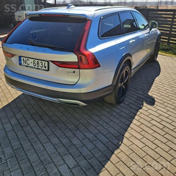 Pelēks Volvo V90 2017 Limbaži, ar dzinēja tilpumu 2.00 L un nobraukumu 202 tūkst. km par 17500 €, foto 3 vietnē AUTOMOTO.COM.LV