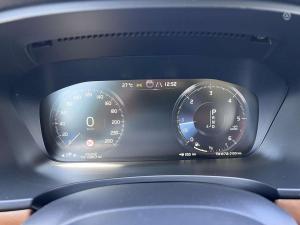 Grey Volvo V90 2017 in Utena, with an engine capacity of 1.97 L and mileage of 295 thousand km for 14950 €, photo 14 on AUTOMOTO.COM.LV