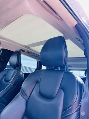 Grey Volvo V90 2017 in Utena, with an engine capacity of 1.97 L and mileage of 295 thousand km for 14950 €, photo 17 on AUTOMOTO.COM.LV