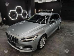 Grey Volvo V90 2017 in Mazeikiai, with an engine capacity of 2.00 L and mileage of 262 thousand km for 15000 €, photo 3 on AUTOMOTO.COM.LV