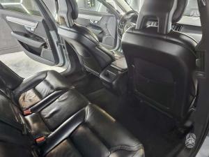 Grey Volvo V90 2017 in Mazeikiai, with an engine capacity of 2.00 L and mileage of 262 thousand km for 15000 €, photo 12 on AUTOMOTO.COM.LV
