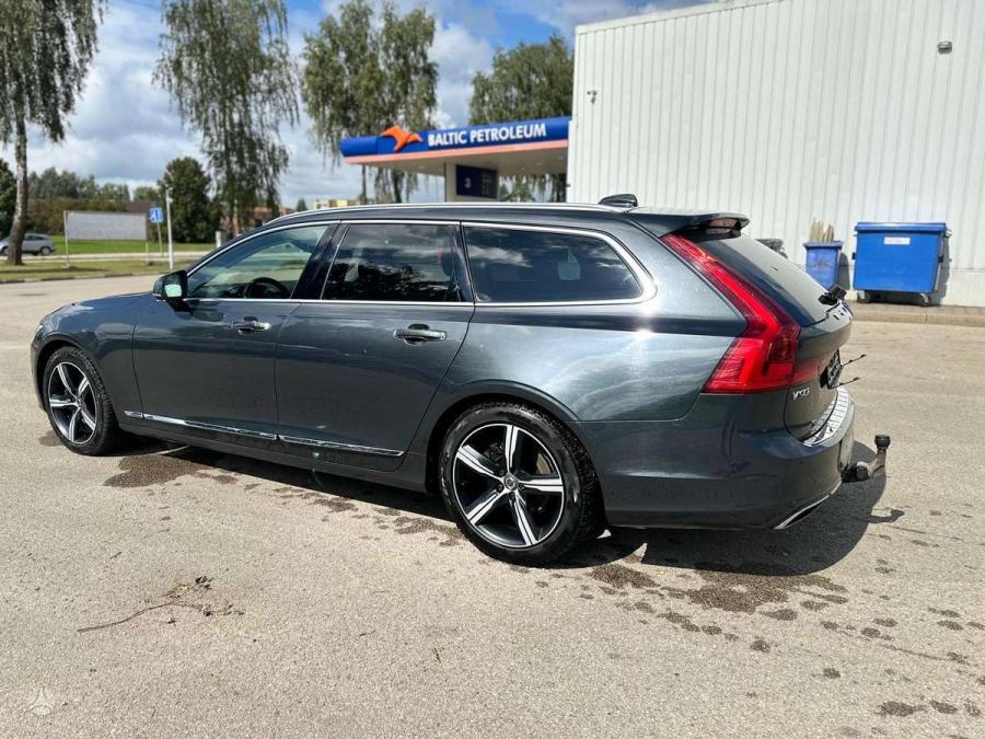 Pelēks Volvo V90 2017 Rokiškis, ar dzinēja tilpumu 1.97 L un nobraukumu 411 tūkst. km par 8750 €, foto 8 vietnē AUTOMOTO.COM.LV