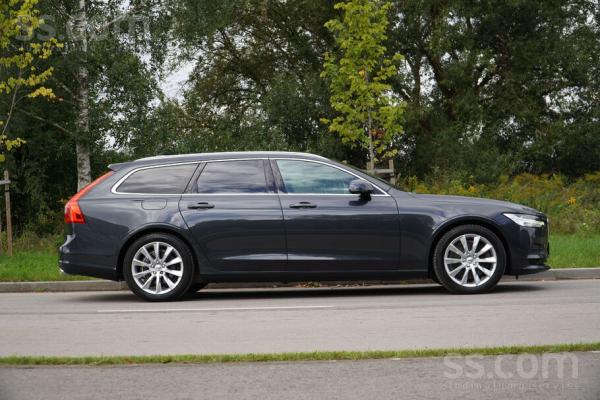 Volvo V90 2017 in Riga on AUTOMOTO.COM.LV Grey Volvo V90 2017 in Riga, with an engine capacity of 2.00 L and mileage of 284 thousand km for 15990 €, photo 10 on AUTOMOTO.COM.LV