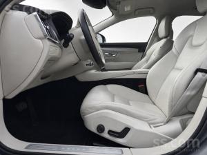 Pelēks Volvo V90 2017 Tukums, ar dzinēja tilpumu 2.00 L un nobraukumu 227 tūkst. km par 14990 €, foto 11 vietnē AUTOMOTO.COM.LV