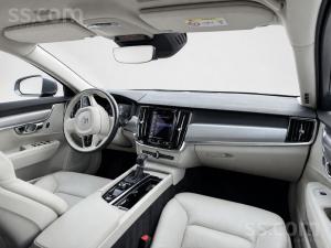 Pelēks Volvo V90 2017 Tukums, ar dzinēja tilpumu 2.00 L un nobraukumu 227 tūkst. km par 14990 €, foto 17 vietnē AUTOMOTO.COM.LV