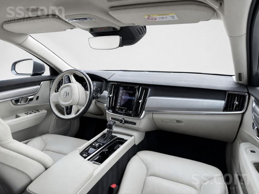Pelēks Volvo V90 2017 Tukums, ar dzinēja tilpumu 2.00 L un nobraukumu 227 tūkst. km par 14990 €, foto 17 vietnē AUTOMOTO.COM.LV