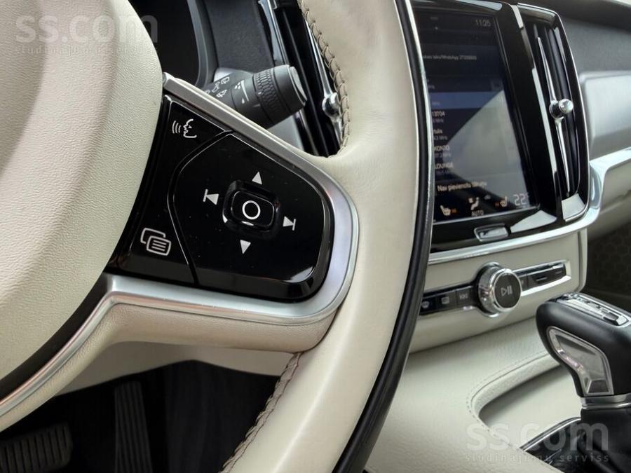 Pelēks Volvo V90 2017 Tukums, ar dzinēja tilpumu 2.00 L un nobraukumu 227 tūkst. km par 14990 €, foto 20 vietnē AUTOMOTO.COM.LV