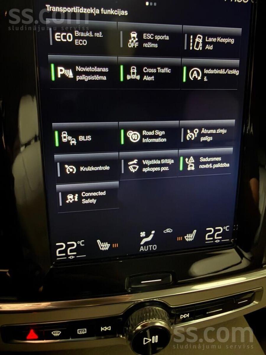 Pelēks Volvo V90 2017 Tukums, ar dzinēja tilpumu 2.00 L un nobraukumu 227 tūkst. km par 14990 €, foto 26 vietnē AUTOMOTO.COM.LV