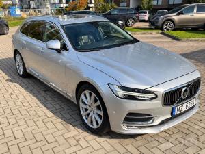 Grey Volvo V90 2017 in Riga, with an engine capacity of 2.00 L and mileage of 195 thousand km for 16900 €, photo  on AUTOMOTO.COM.LV