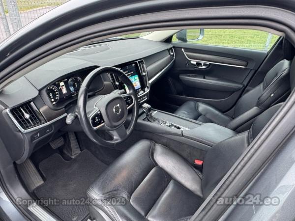 Grey Volvo V90 2018 in Parnu, with an engine capacity of 2.00 L and mileage of 184 thousand km for 20500 €, photo 11 on AUTOMOTO.COM.LV