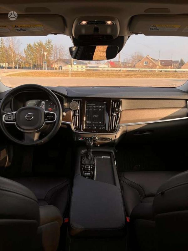 Pelēks Volvo V90 2018 Klaipėda, ar dzinēja tilpumu 1.97 L un nobraukumu 83 tūkst. km par 23500 €, foto 4 vietnē AUTOMOTO.COM.LV