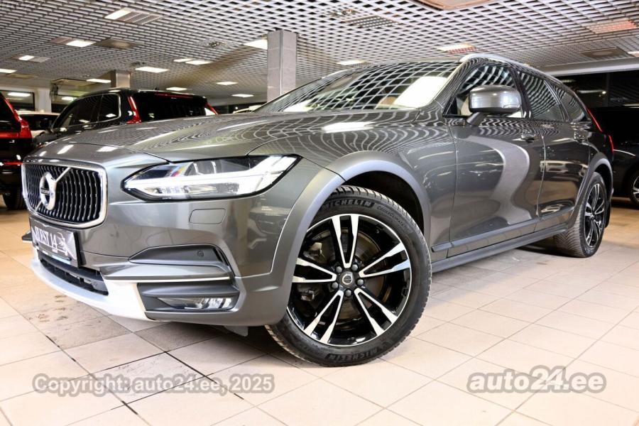 Pelēks Volvo V90 2018 Tallina, ar dzinēja tilpumu 2.00 L un nobraukumu 121 tūkst. km par 28880 €, foto 4 vietnē AUTOMOTO.COM.LV