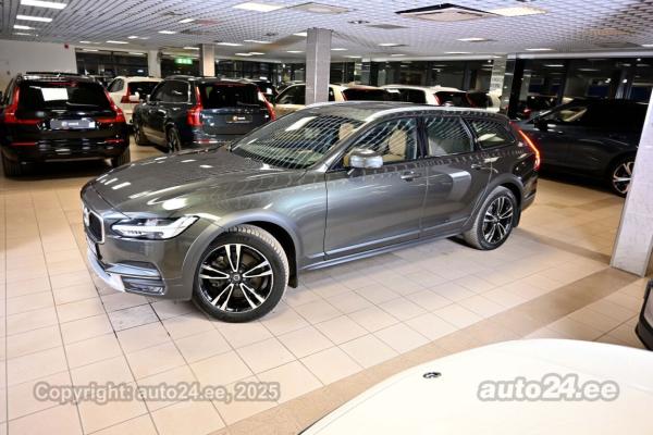 Pelēks Volvo V90 2018 Tallina, ar dzinēja tilpumu 2.00 L un nobraukumu 121 tūkst. km par 28880 €, foto 6 vietnē AUTOMOTO.COM.LV