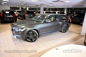 Pelēks Volvo V90 2018 Tallina, ar dzinēja tilpumu 2.00 L un nobraukumu 121 tūkst. km par 28880 €, foto 6 vietnē AUTOMOTO.COM.LV