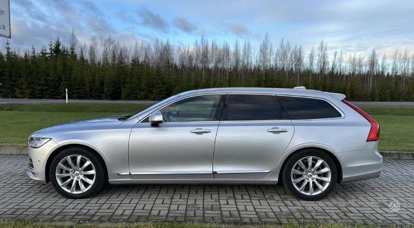 Pelēks Volvo V90 2018 Raseiniai, ar dzinēja tilpumu 1.97 L un nobraukumu 215 tūkst. km par 16500 €, foto 4 vietnē AUTOMOTO.COM.LV