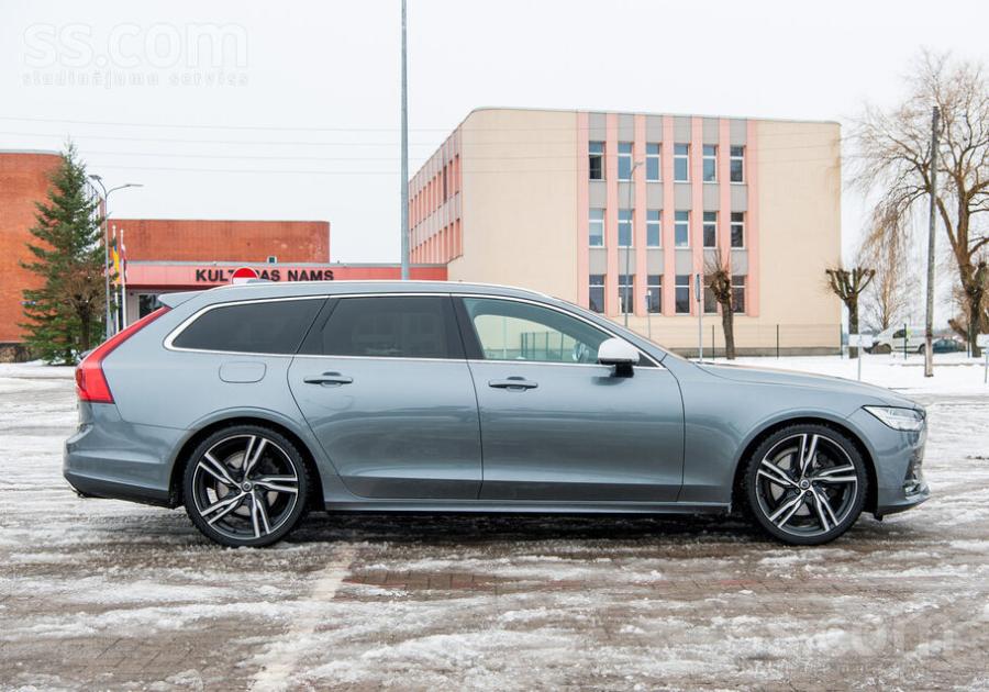 Pelēks Volvo V90 2018 Cēsis, ar dzinēja tilpumu 2.00 L un nobraukumu 0 tūkst. km par 23500 €, foto 5 vietnē AUTOMOTO.COM.LV