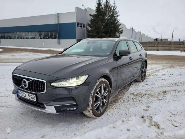 Grey Volvo V90 2018 in Alytus, with an engine capacity of 1.97 L and mileage of 383 thousand km for 16000 €, photo 1 on AUTOMOTO.COM.LV