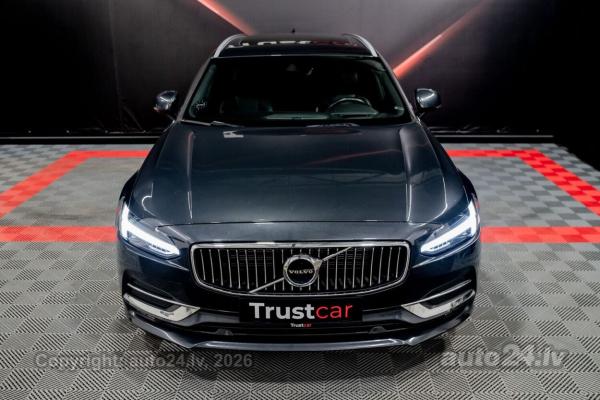 Grey Volvo V90 2018 in Parnu, with an engine capacity of 2.00 L and mileage of 184 thousand km for 18900 €, photo 4 on AUTOMOTO.COM.LV